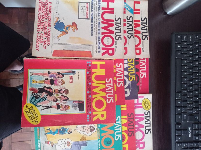 10 Revista Status Humor | Livro Usado 107422656 | enjoei