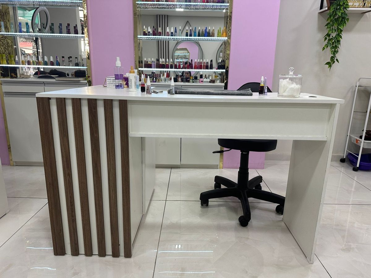 2 Espelhos de 90 Cm com Led 2 Console Ripado 2mesas de Manicure com ...