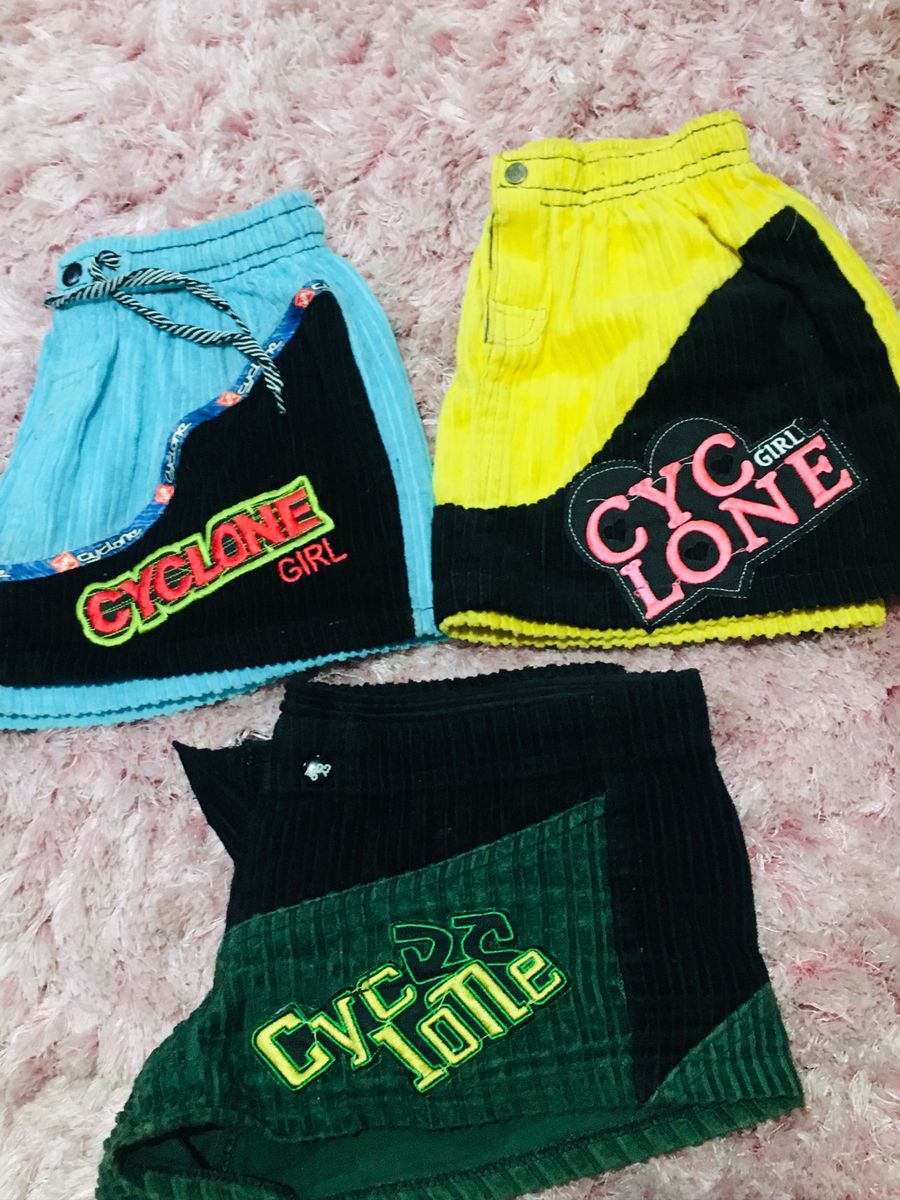 2 Saia E, 1 Short da Cyclone | Shorts Feminino Cyclone Nunca Usado ...