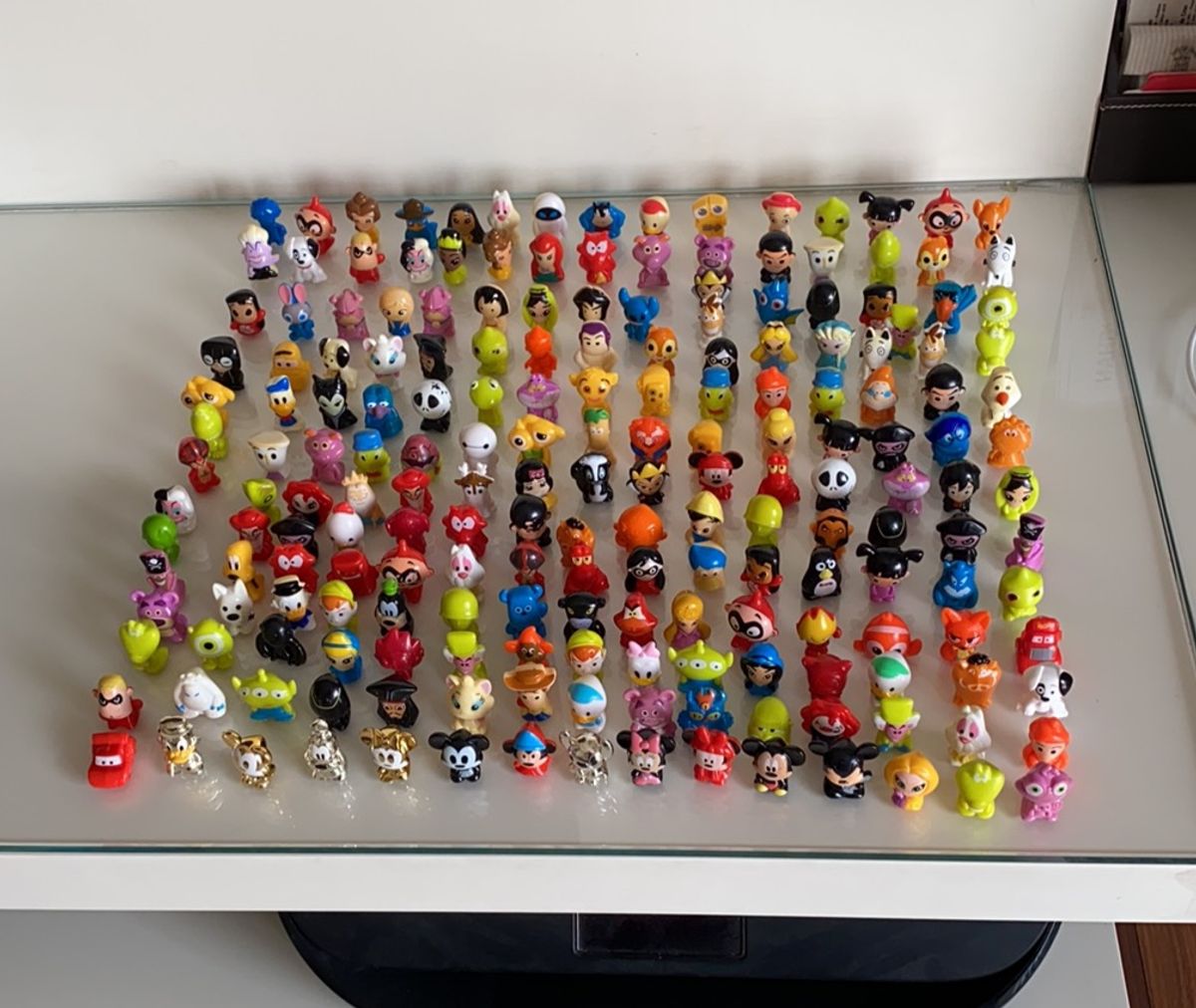 200 Gogos Disney | Brinquedo Panini Usado 45855228 | enjoei