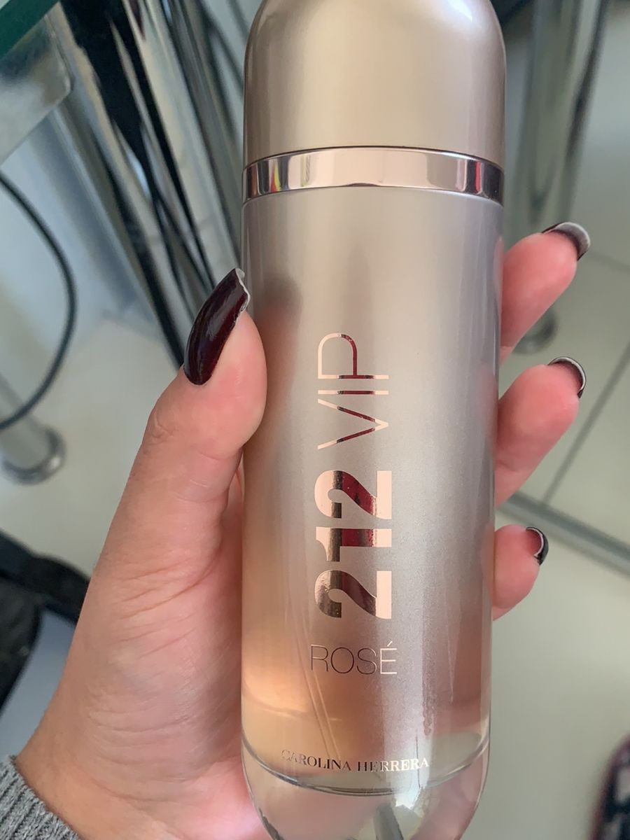 202 Vip Rose | Perfume Feminino Carolina Herrera Usado 71434737 | enjoei