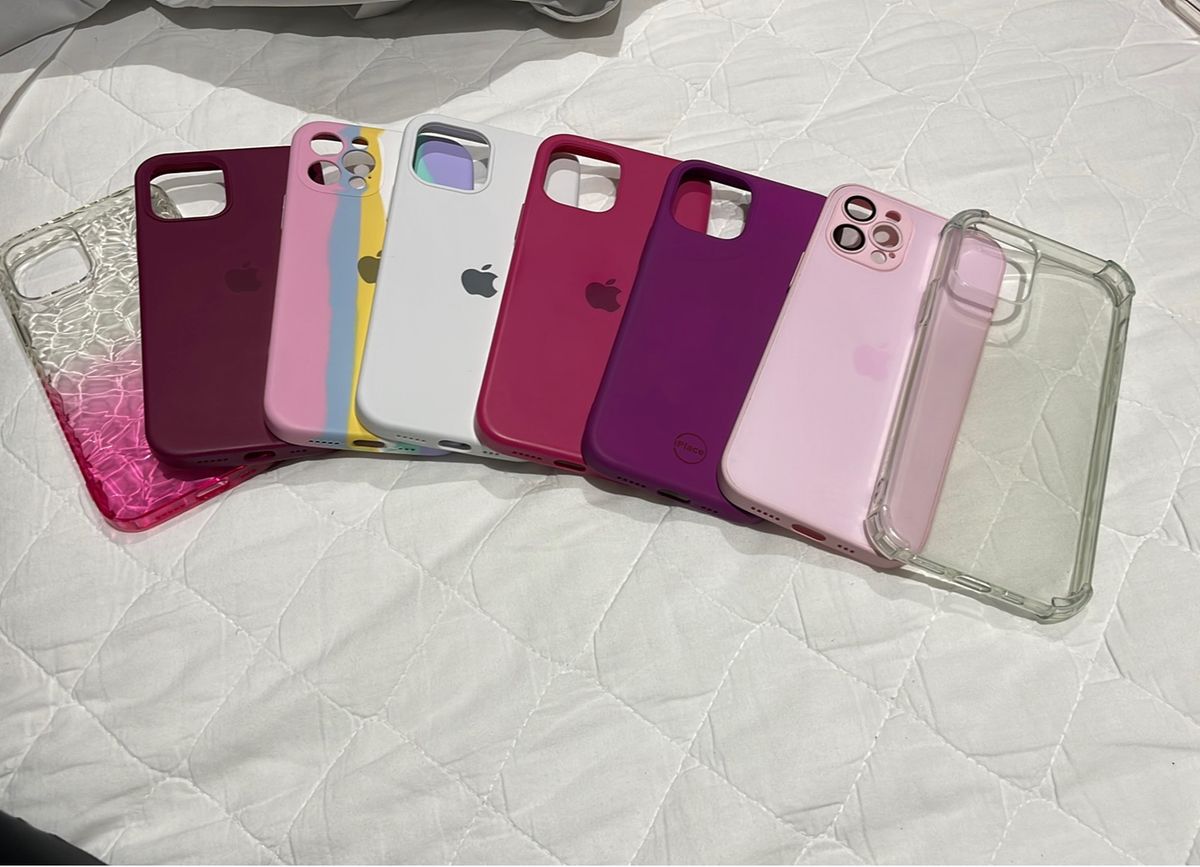 8 Capinhas Iphone 12/12 Pro | Item Info & Eletro Apple Usado 83256678 ...