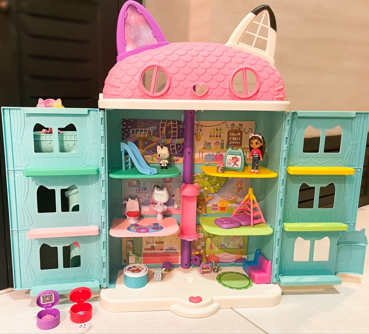 A Casa Mágica da Gabby Grande com Brinquedos Extras Completa com Caixa ...