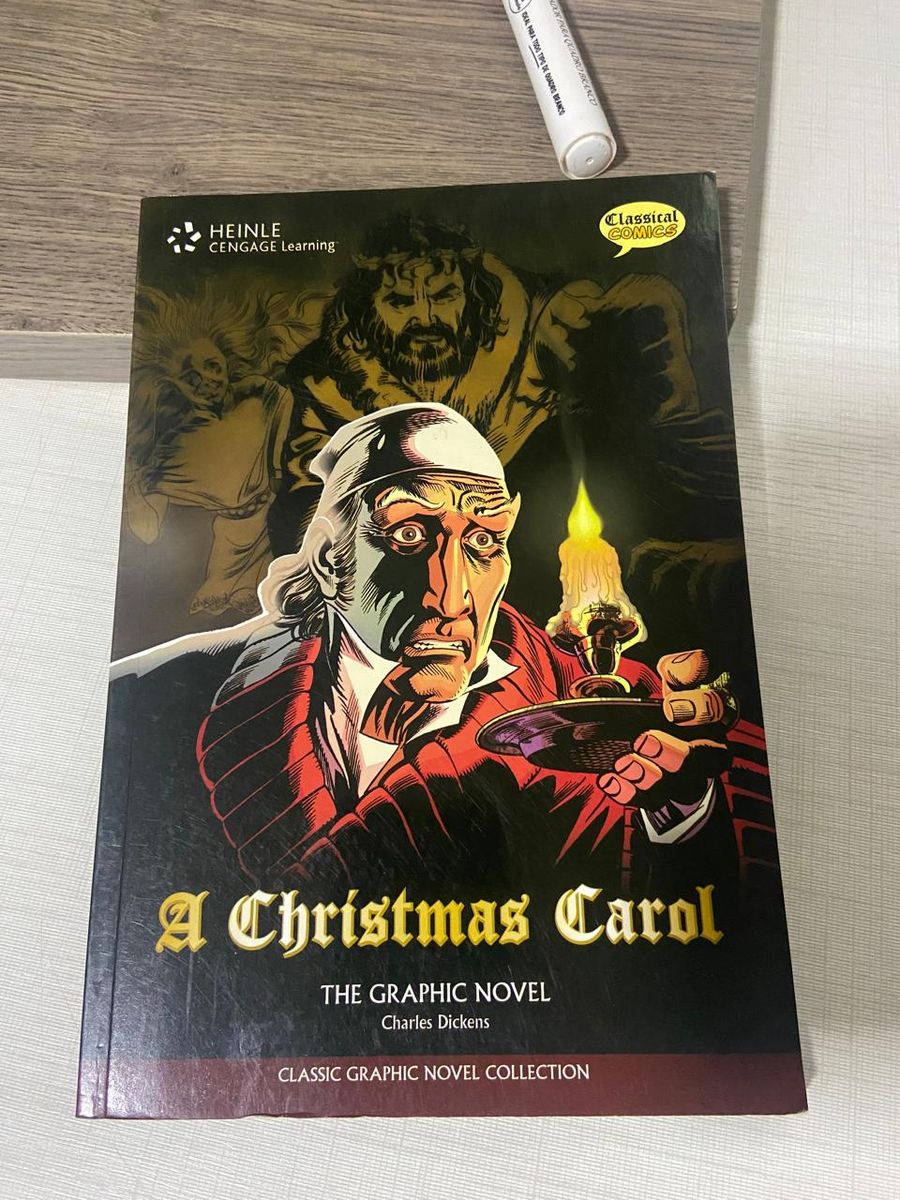 A Christmas Carol Graphic Novel - Charles Dickens | Livro Heinle ...
