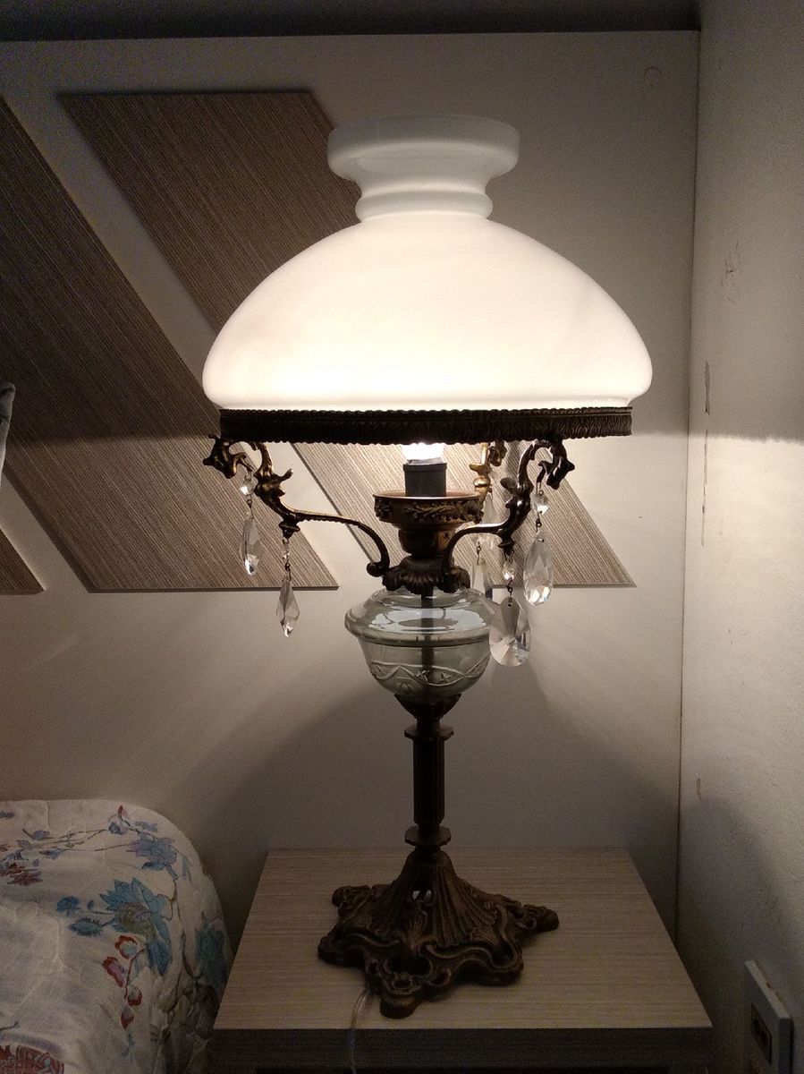 Abajur Antigo em Bronze com Cúpula em Opalina | Móvel de Antiquário ...