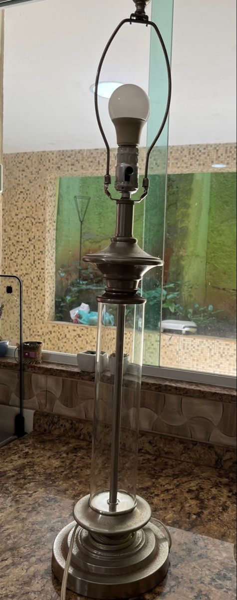 Abajur Antigo Funcionando | Produto Vintage e Retro Usado 84284168 | enjoei