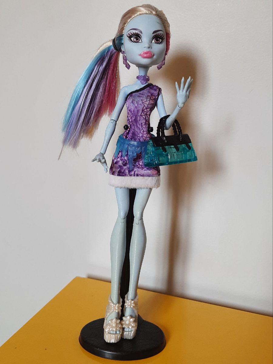 Abbey Abominable Monster High | Brinquedo Mattel Usado 53992306 | enjoei