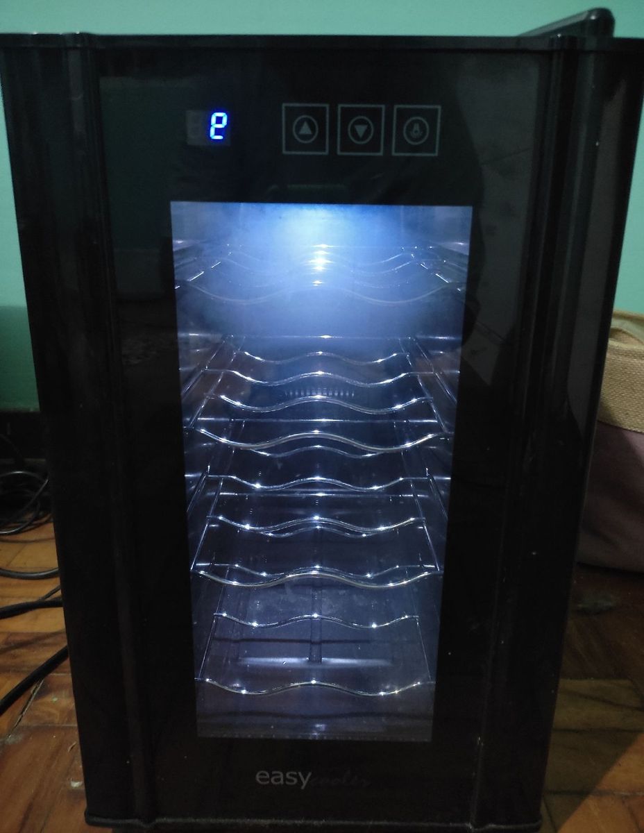 Adega Easy Cooler Jc-23c1 para 8 Garrafas - 127v | Eletrodoméstico ...