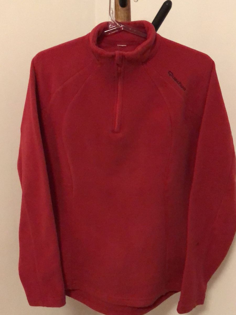 Agasalho Cor Cereja Marca Quechua/ Decathlon | Moda Esportiva Feminina ...