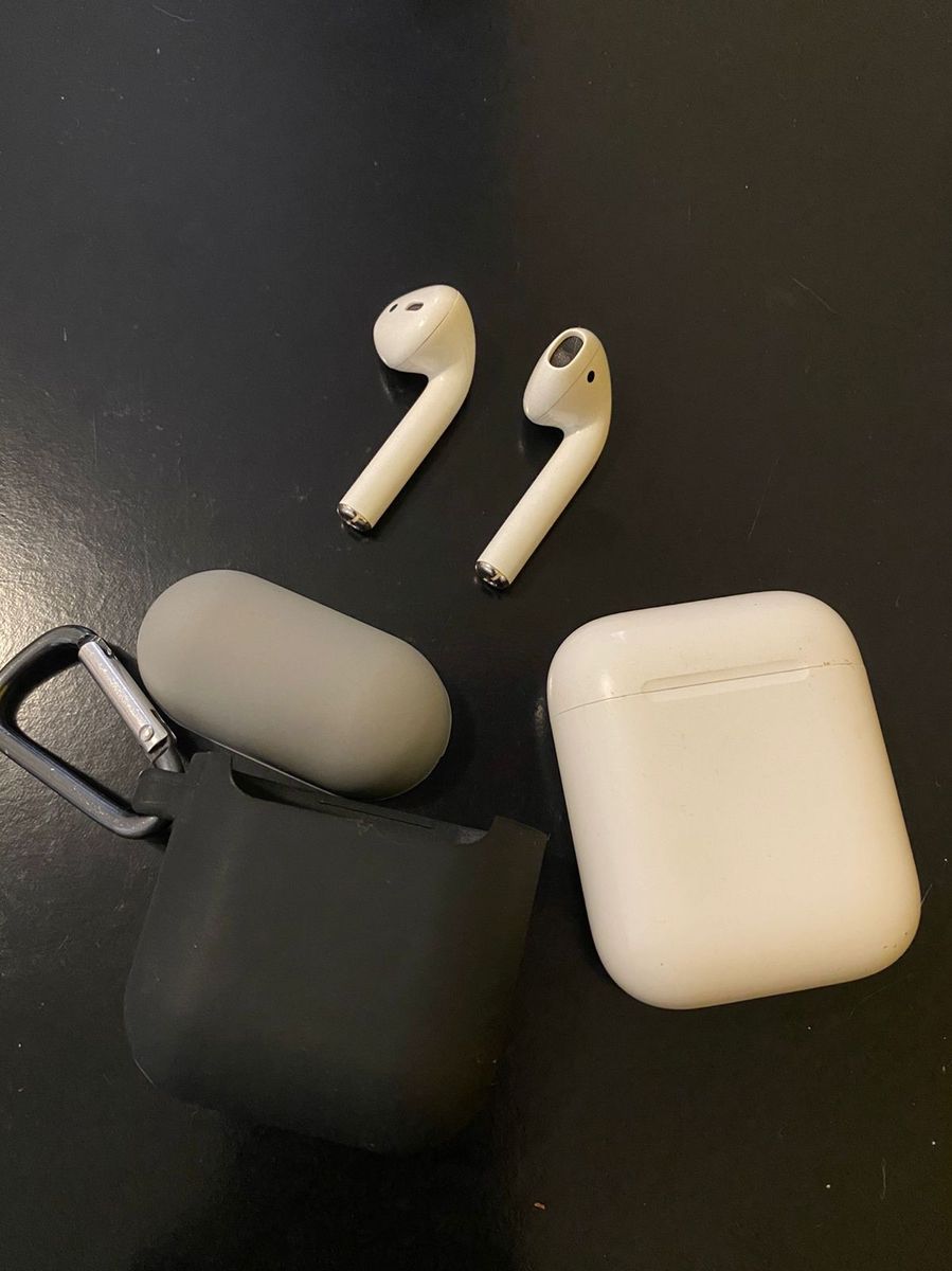 Airpod Apple (2nd Generation) | Item de Música Apple Usado 81246711 | enjoei
