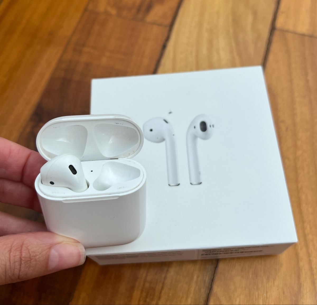 Airpod Original 2nd Geracao - Estojo e Lado Esquerdo | Item Info & Eletro Apple Usado 75346799 ...