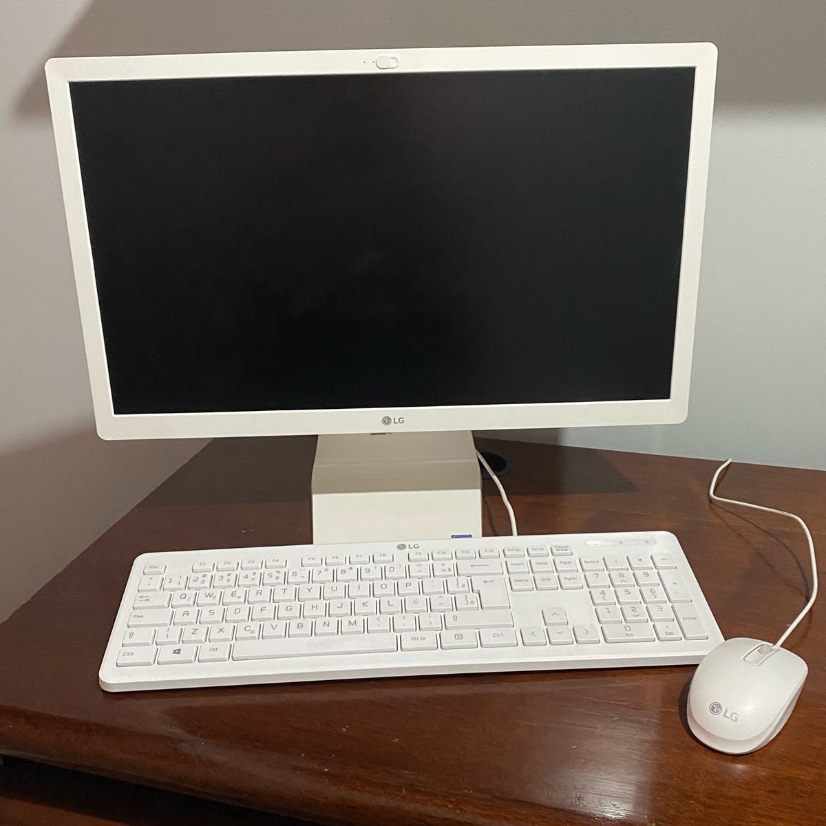 All In One Lg 22v280 | Computador Desktop Lg Usado 76446383 | enjoei