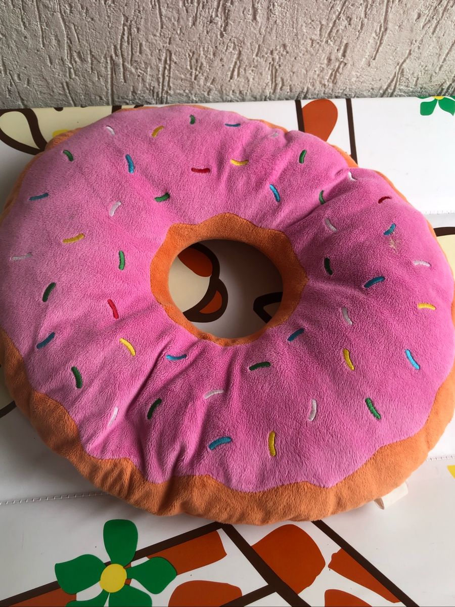 Almofada Donuts Simpsons Universal Studios | Pelúcia Universal Studios Usado 41056635 | enjoei