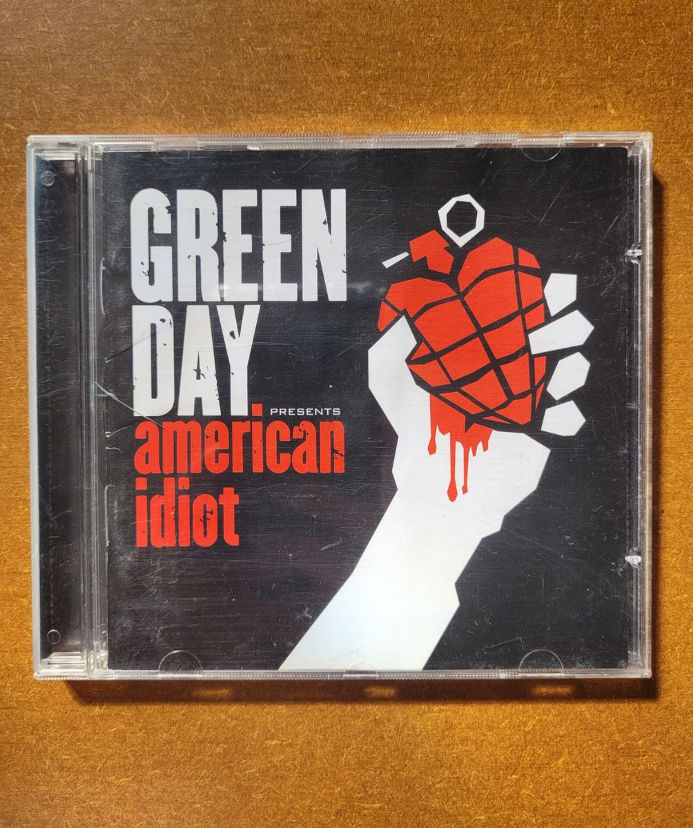 Green Day - American Idiot (cd) | Item de Música Usado 74168122 | enjoei