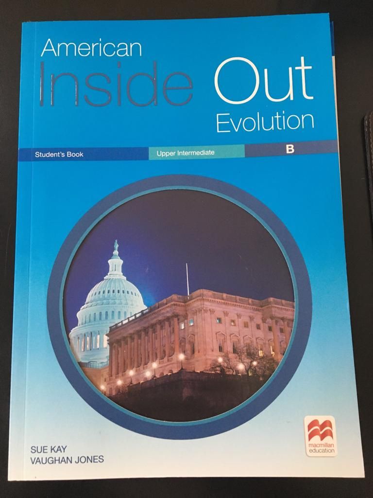 American Inside Out Evolution: Student's Book - Upper Intermediate Capa Comum | Livro Macmillan ...