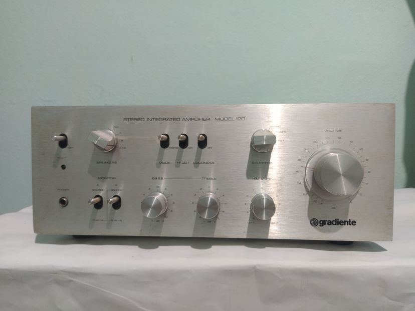 Amplificador Gradiente Modelo 120 | Produto Vintage e Retro Gradiente Usado 83702374 | enjoei