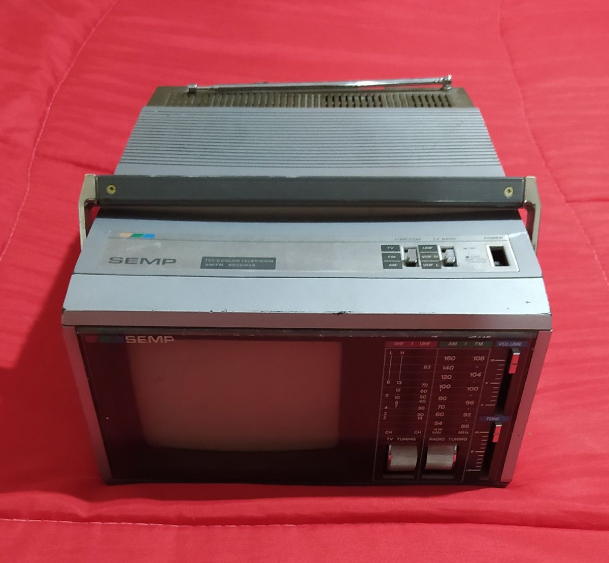 Antiga Tv Portátil Semp Toshiba | TV e Display Semp Toshiba Usado ...