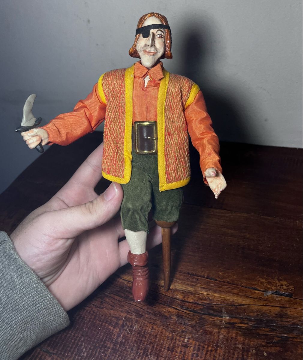Antigo Boneco Pirata Peter Pan Perna de Pau Anos 60 | Brinquedo Usado ...
