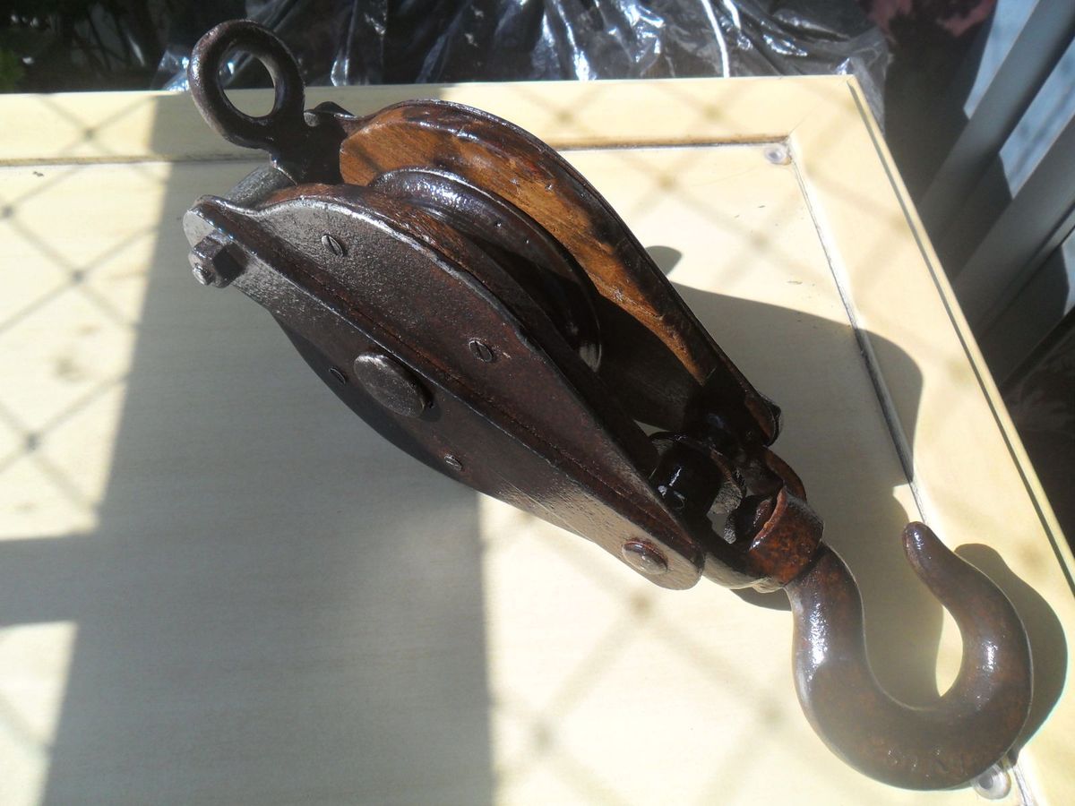 Antigo Cadernal Ou Moitão para 250 Kilos | Móvel de Antiquário Usado ...