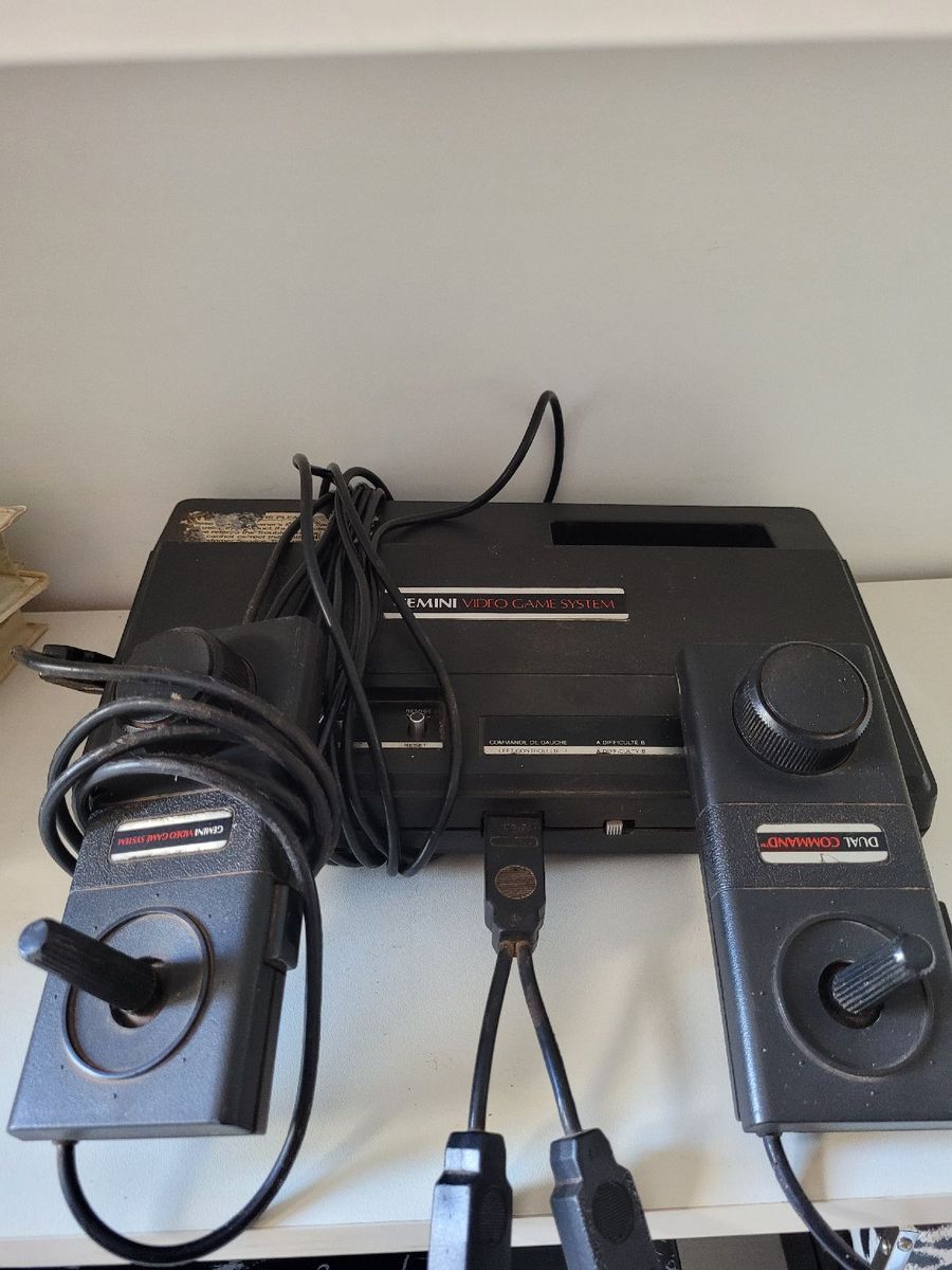 Antigo Videogame Gemini com 2 Controles | Console de Videogame Gemini ...