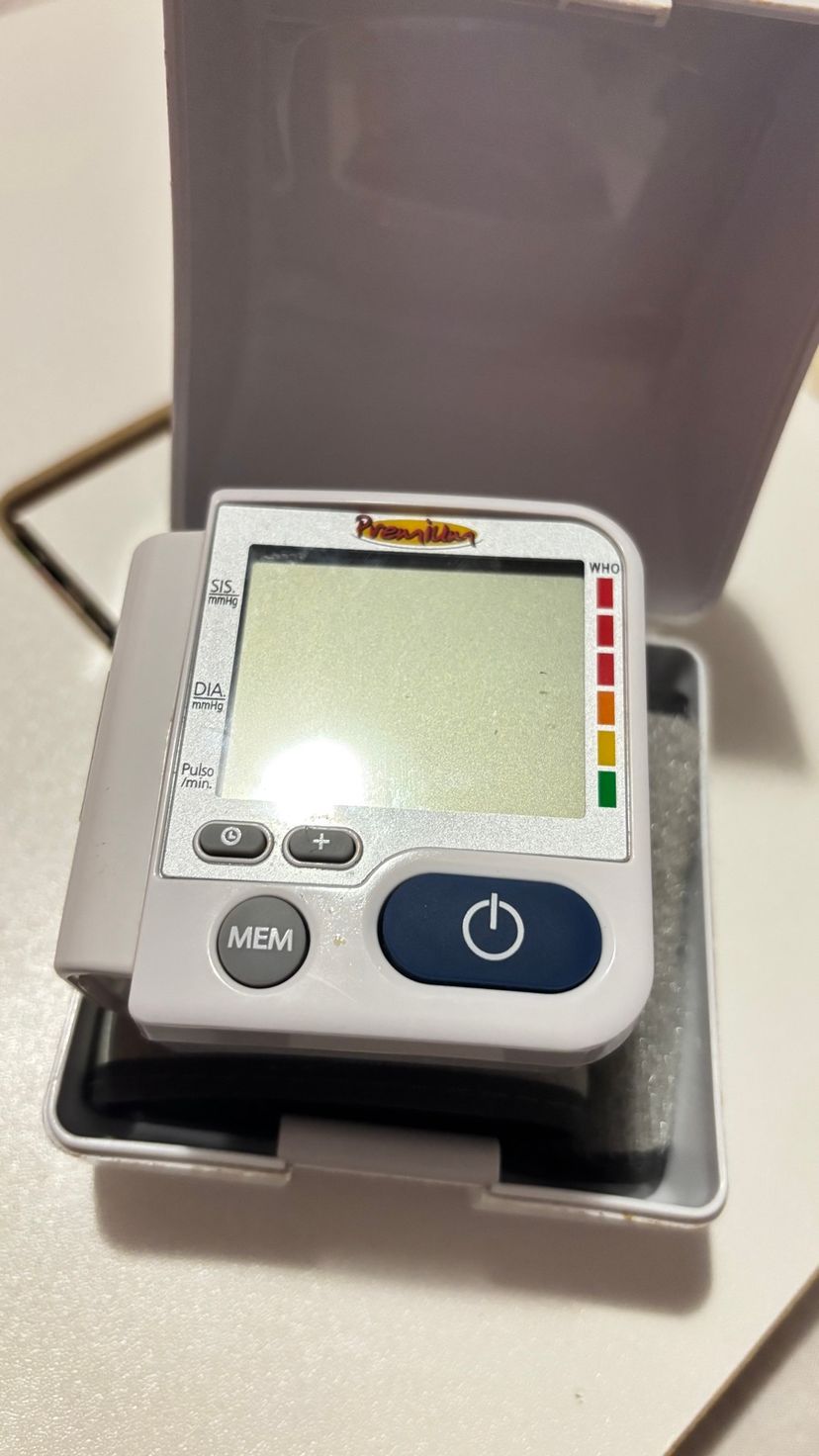 Aparelho de Pressão Digital de Pulso | Item Info & Eletro G Tech Usado 114425890 | enjoei