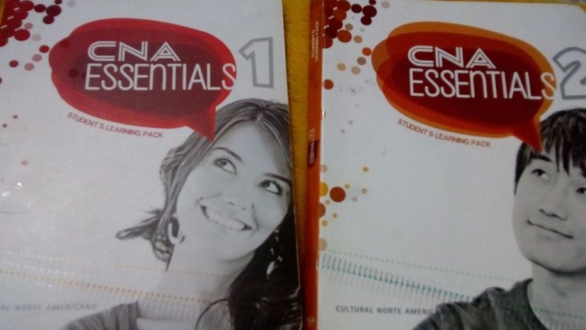 Apostilas Cna Essentials 1 e 2 | Livro Cna Usado 48288989 | enjoei