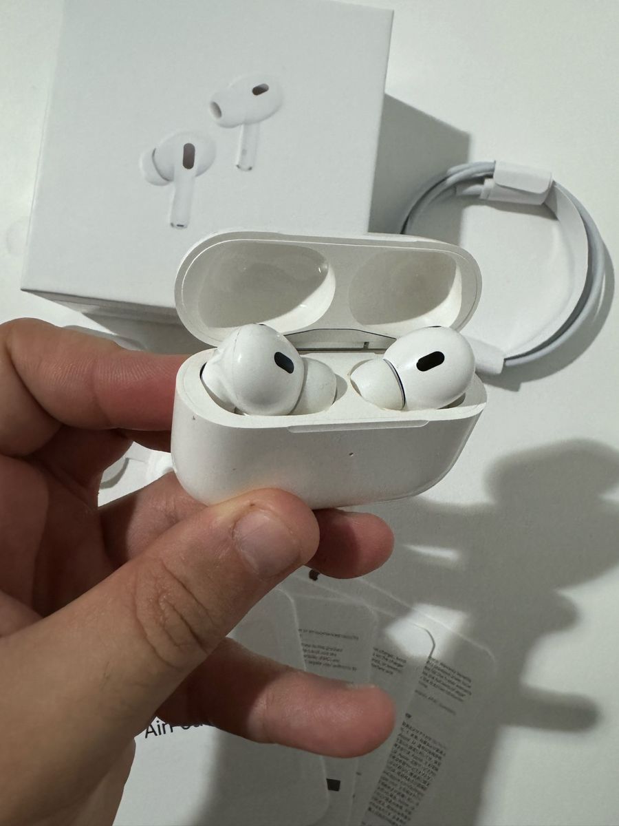 Apple Airpods Pro 2 With Magsafe Charging Case | Item de Música Apple Nunca Usado 100659468 | enjoei