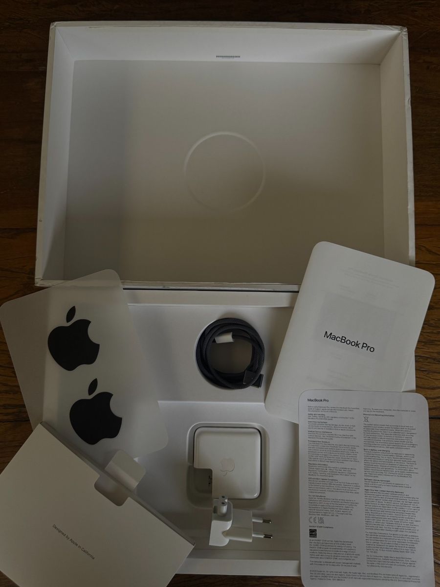 Apple Macbook Pro A2992 14 Space Black 18gb de Ram - 512gb Ssd ...