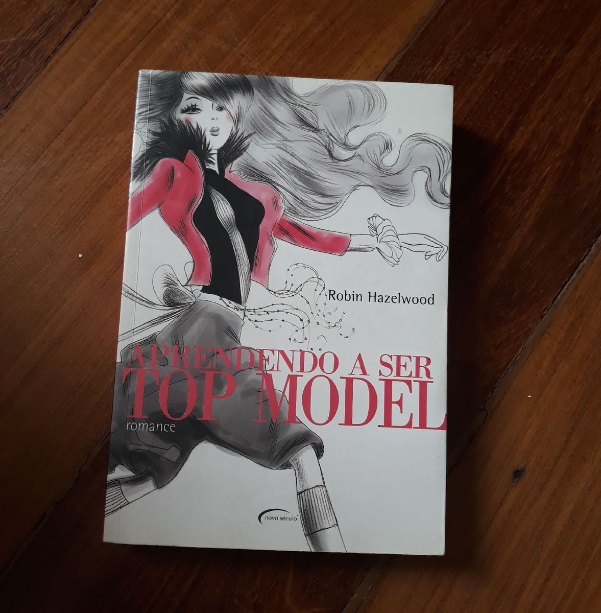 Aprendendo a Ser Top Model | Livro Novo Século Usado 56292389 | enjoei