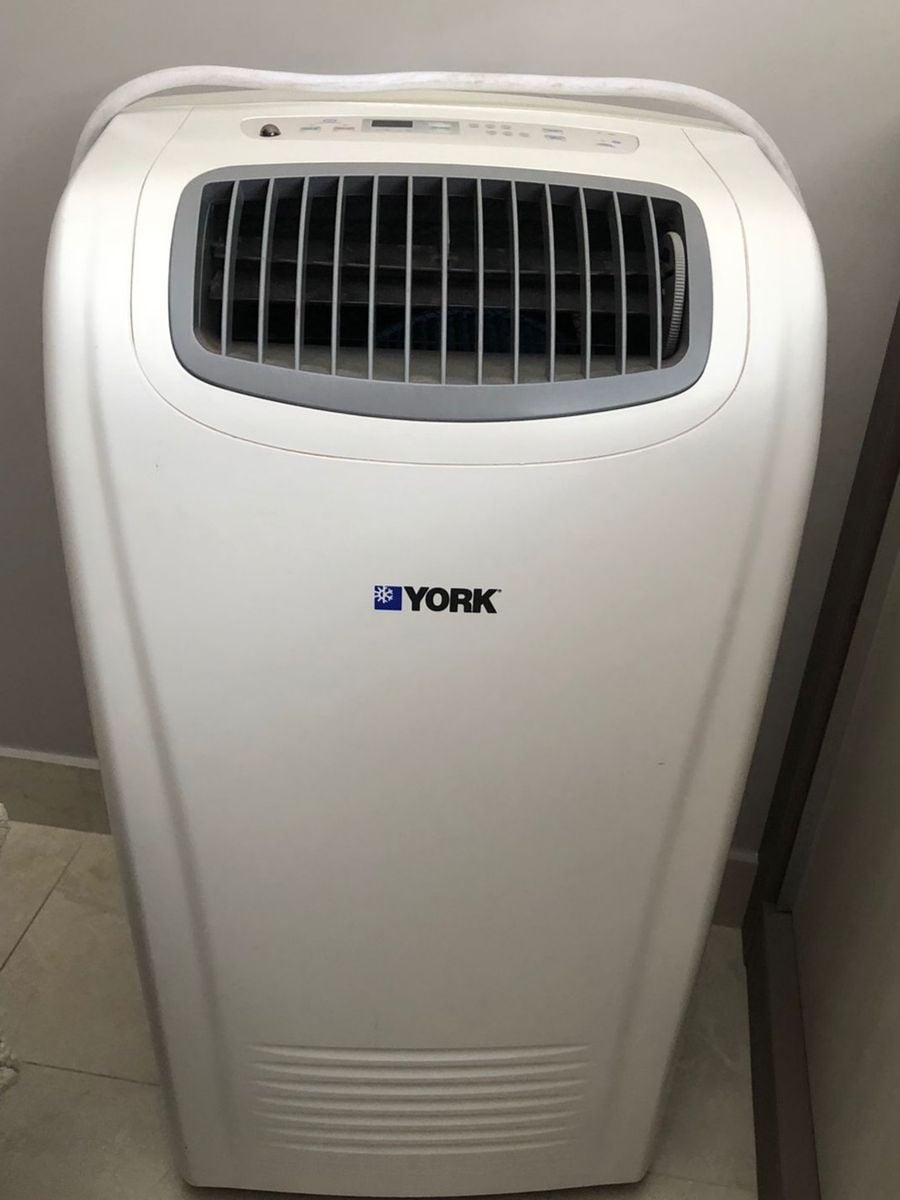 Ar Condicionado Portátil York Pasa12fd-aka | Eletrodoméstico York Usado ...