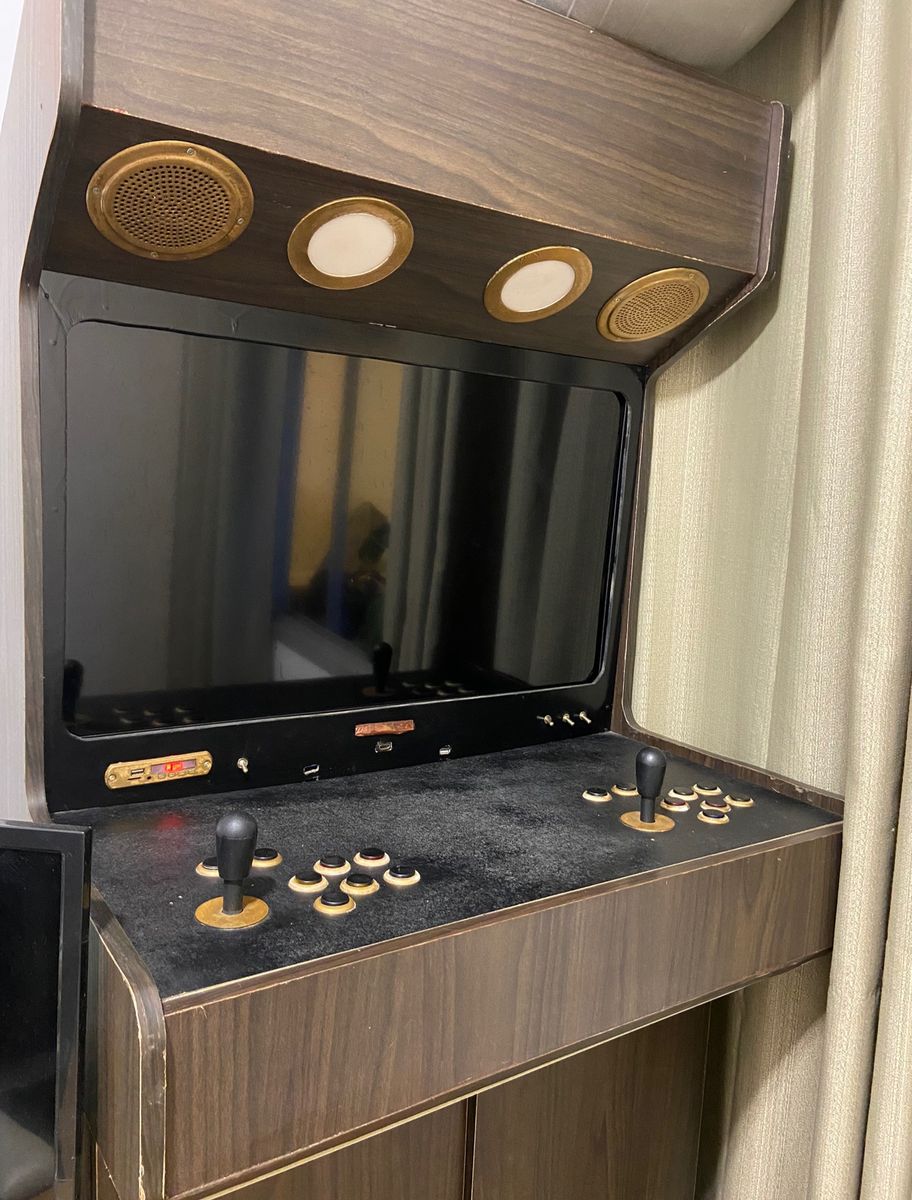 Arcade com Smart Tv 32 Rpi Caixa de Som Bluetooth e Armário, Rodinha ...