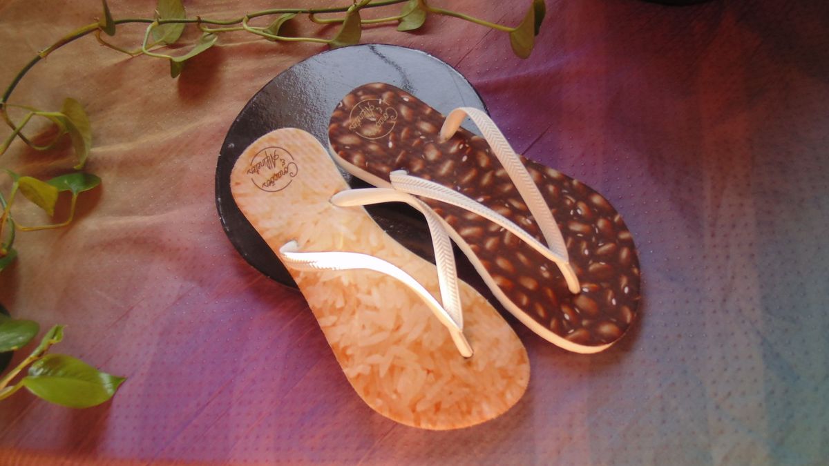 Arroz e Feijão | Rasteira Feminina Armario De Bruxa Nunca Usado ...