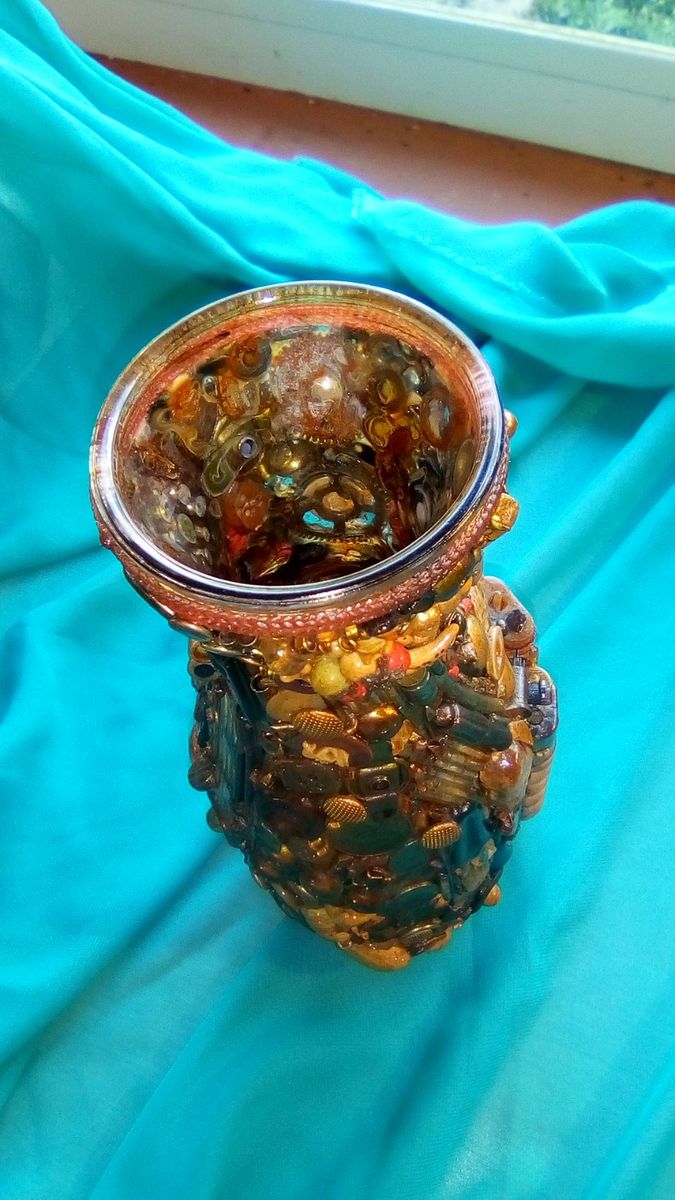 Artesanato - Vaso - Garrafa de Vidro Revestida com Sucata | Item de ...