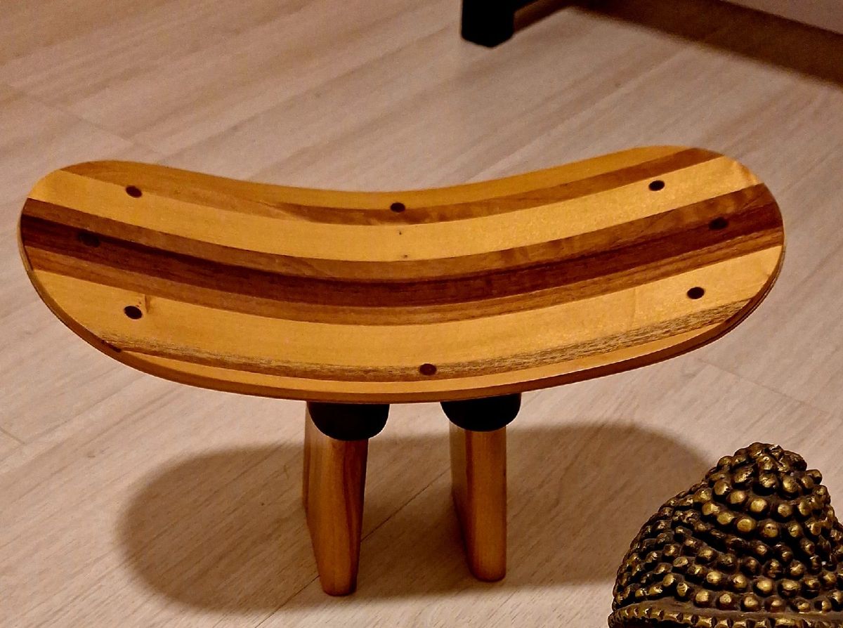 Banco de Meditação e Oração Shoggi Postura Oriental | Cacareco Usado ...