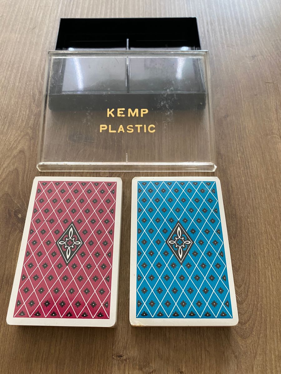 Baralho de Plástico | Produto Vintage e Retro Kemp Usado 66727608 | enjoei