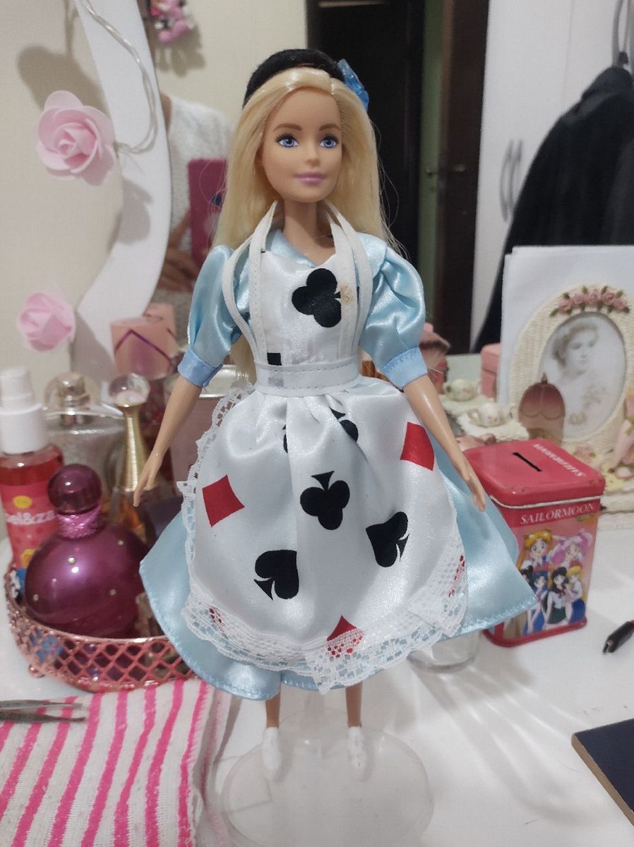 Barbie Alice No País Das Maravilhas | Brinquedo Barbie Usado 87332374 ...