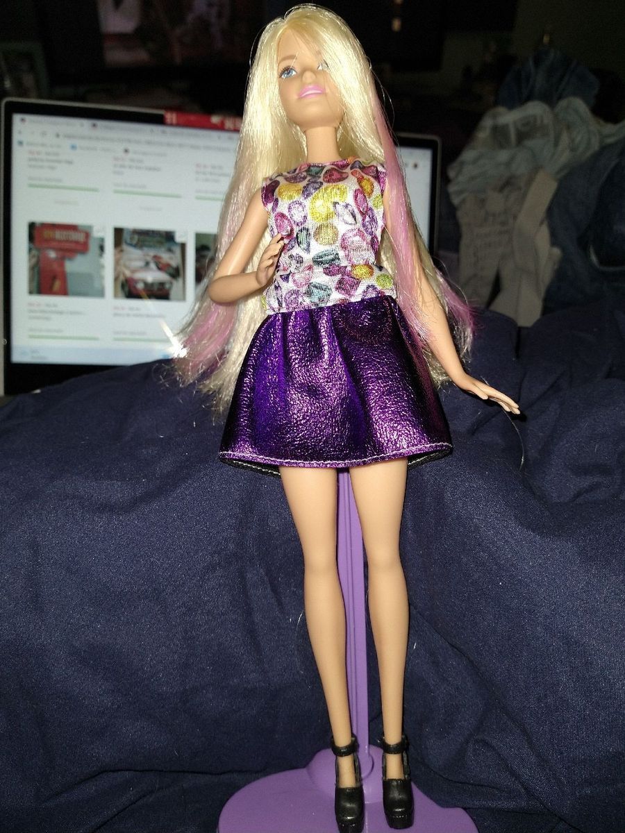 Barbie Loira com Reflexos Lilás (importada) | Brinquedo Barbie Usado ...