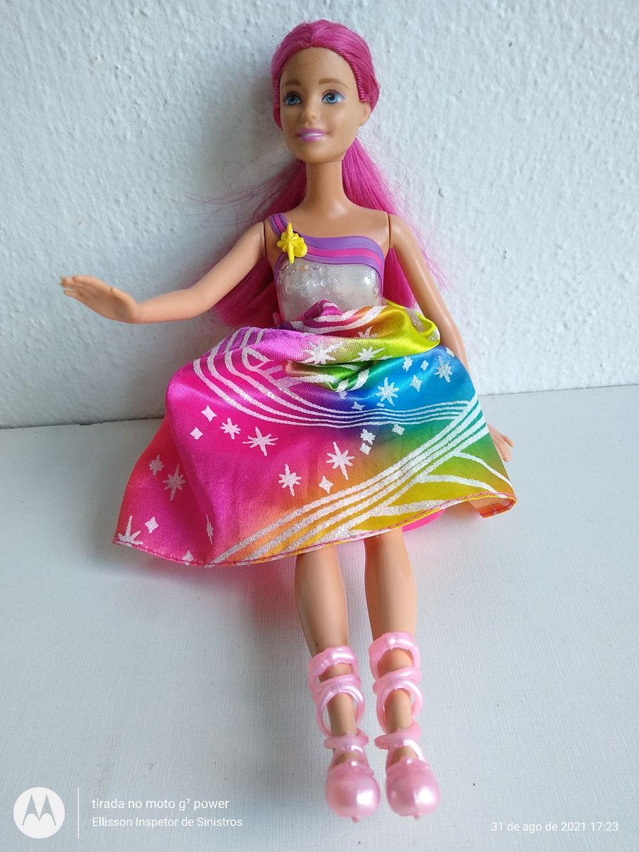 Barbie Luzes Arco-íris | Brinquedo Mattel Usado 61576428 | enjoei