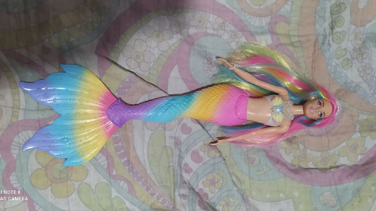 Barbie Sereia Multicolorida Muda de Cor | Brinquedo Barbie Usado ...