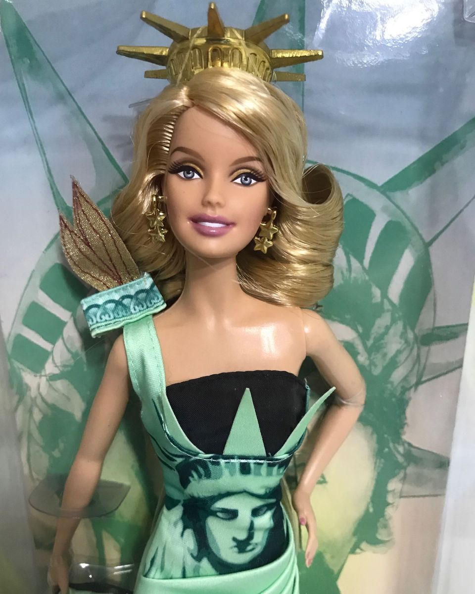 Barbie Statue Of Liberty | Brinquedo Barbie Usado 21825196 | enjoei
