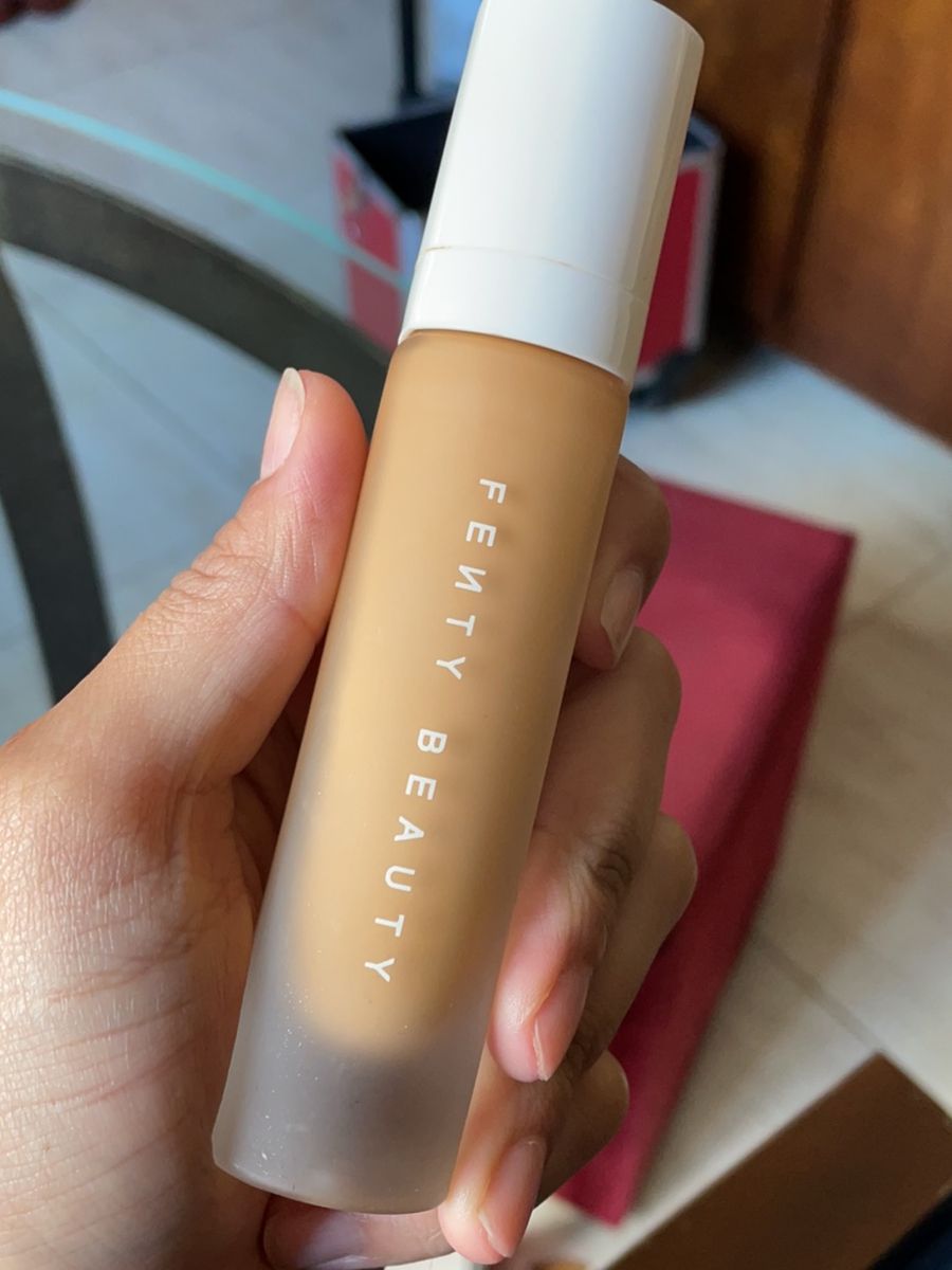 Base Fenty Beauty | Maquiagem Feminina Fenty Beauty Usado 69732315 | enjoei