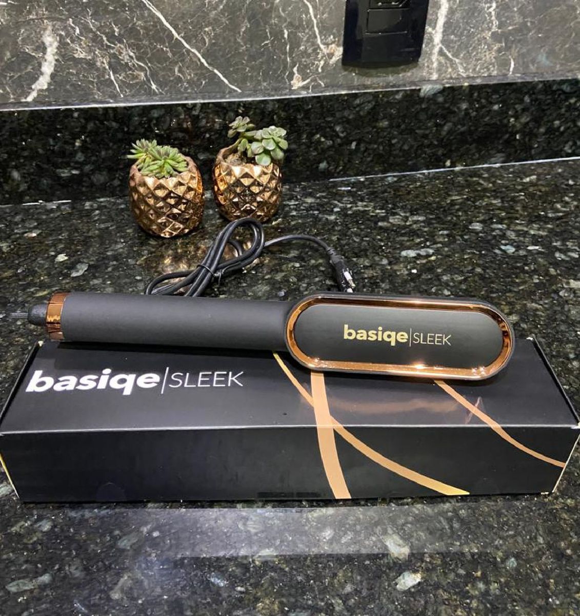 Basiqe Sleek ,original Lacrada , Bivolt | Produto p/ Cabelos Feminino ...