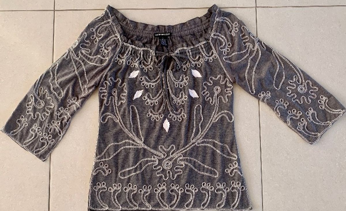Bata Cinza Decorada | Blusa Feminina Lauren Michelle Nunca Usado ...