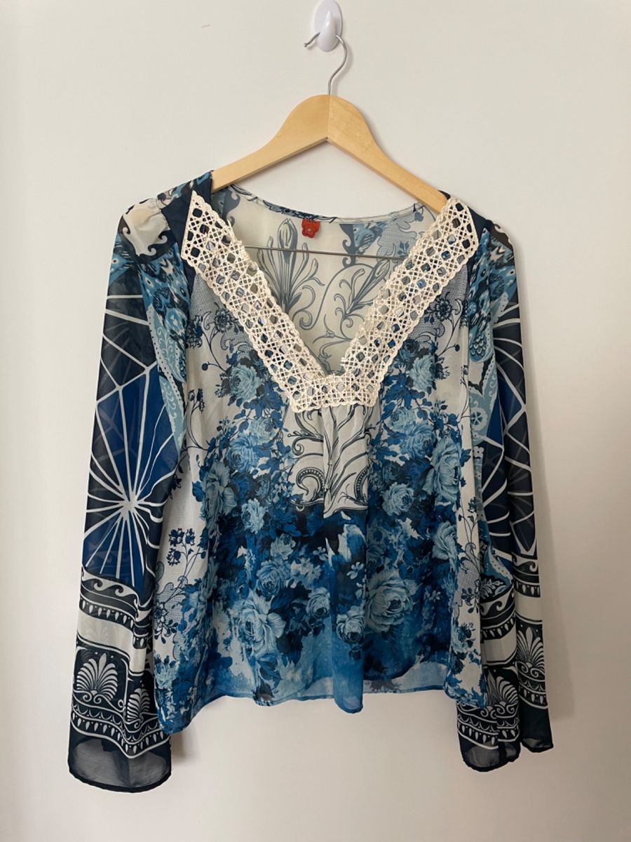 Bata Farm Azul Manga Larga | Blusa Feminina Farm Usado 80510954 | enjoei