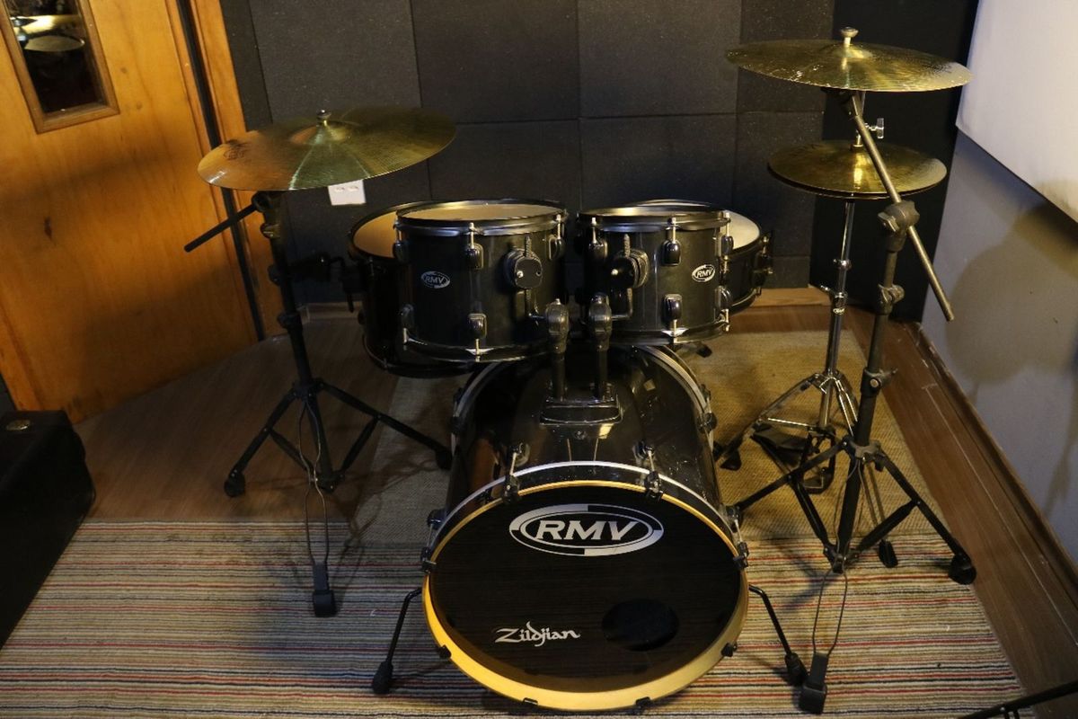 Bateria Rmv + Kit de Pratos Krest + Pedal Pearl | Item de Música Rmv ...