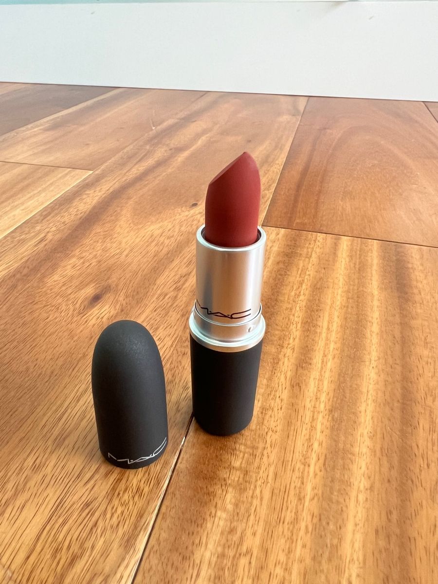 Batom Mac Novo Cor Devoted To Chili | Maquiagem Feminina Mac Nunca ...