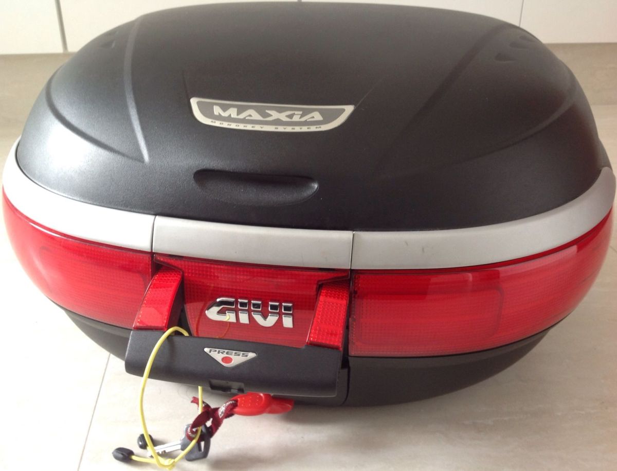 Baú Givi Maxia E52 Monokey | Produto Masculino Givi Usado 23877662 | enjoei