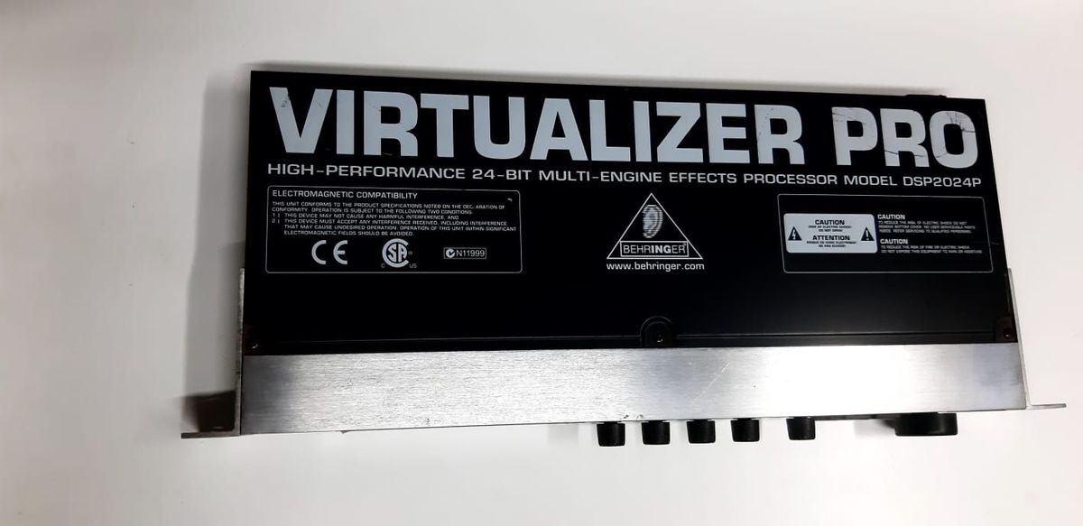 Behringer Virtualizer Pro - Dsp2024p Processador de Efeitos O ...