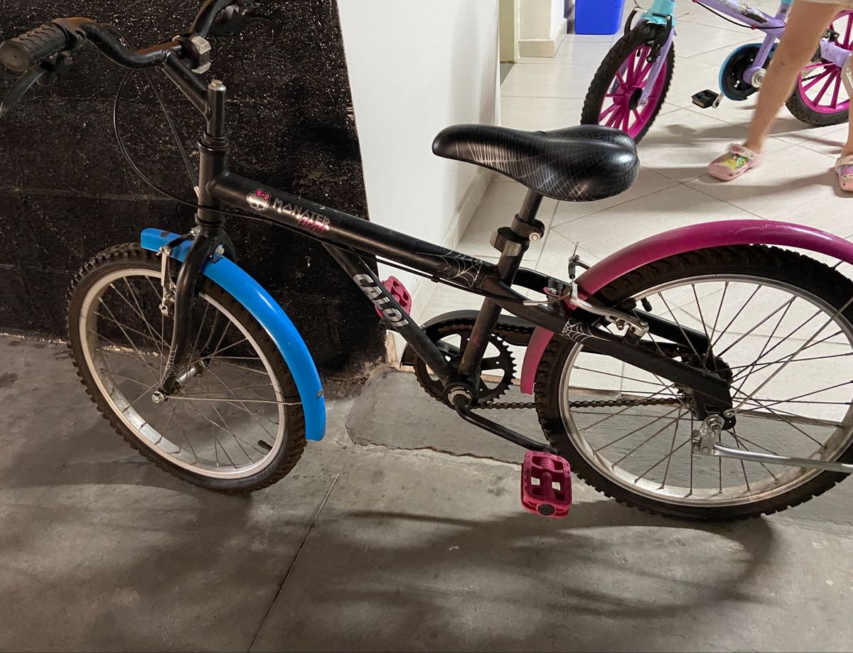 Bicicleta Aro 20 Monster Highe | Brinquedo Caloi Usado 41428692 | enjoei