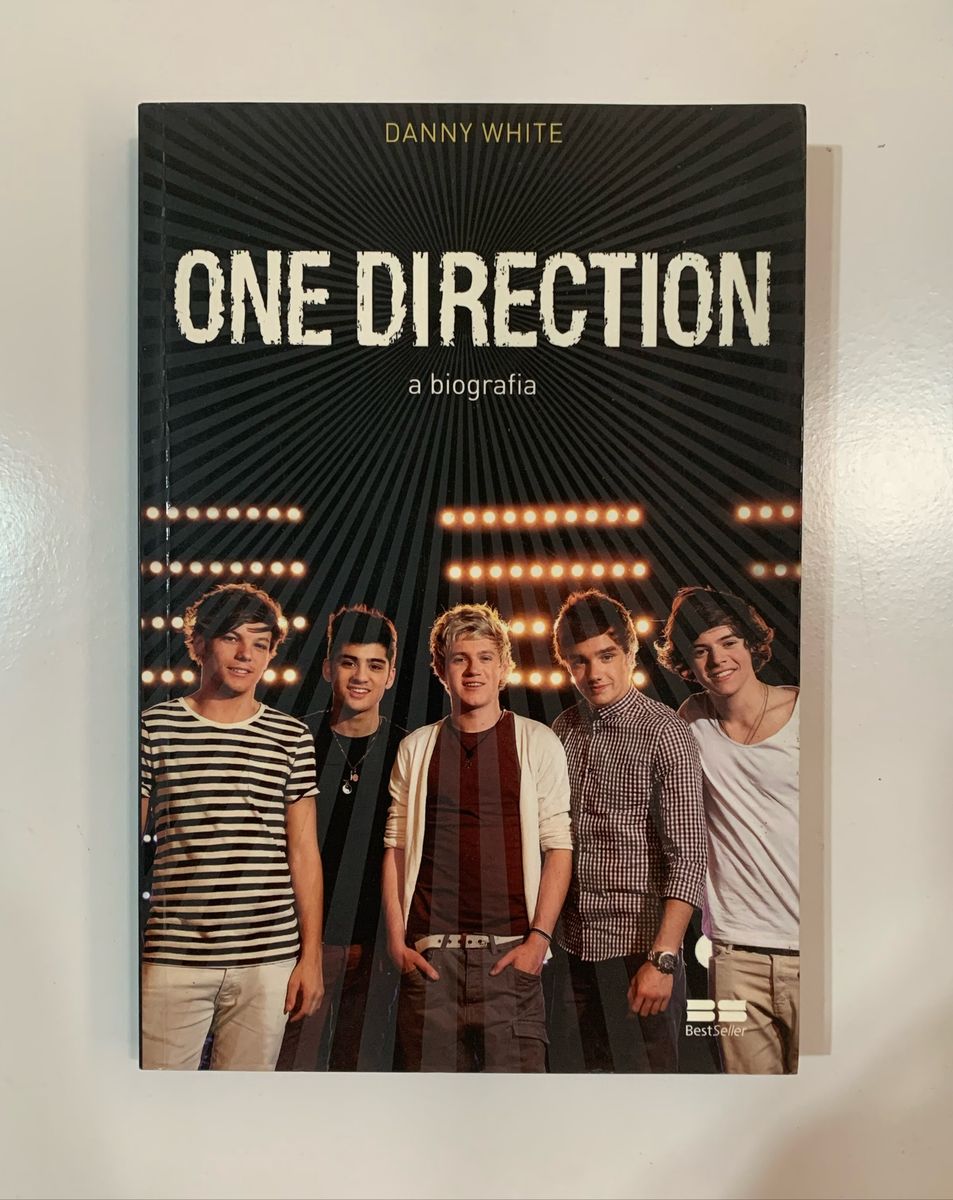 Biografia One Direction | Livro Bestseller Usado 72423035 | enjoei